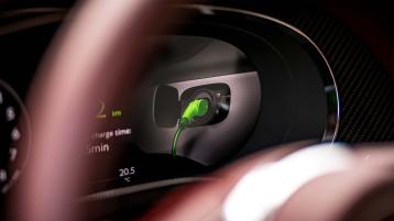 Hybrids Range | Bentley Motors